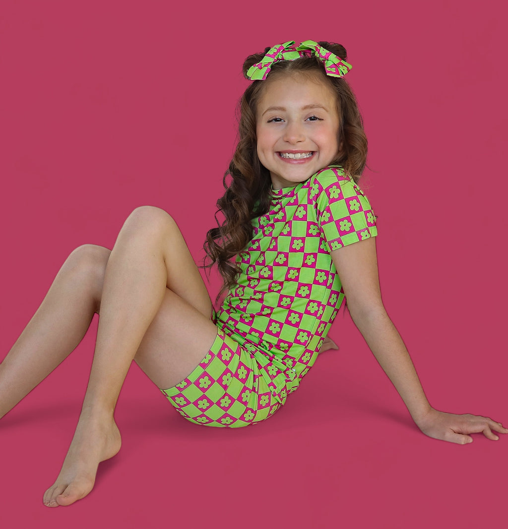 WILD DAISY CHECKERS DREAM SHORT SET – DREAM BIG LITTLE CO